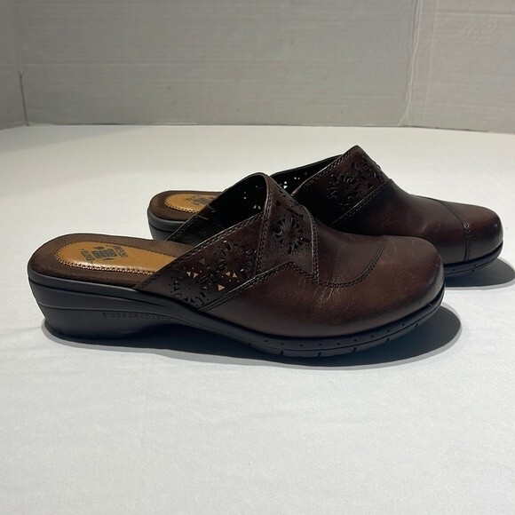 Earth Origins | Shoes | Earth Origins Janie Biodegradable Leather Clogs ...
